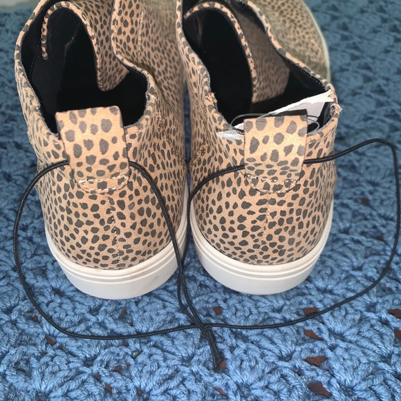 Universal Thread | Shoes | Universal Thread Leopard Print Slip On ...